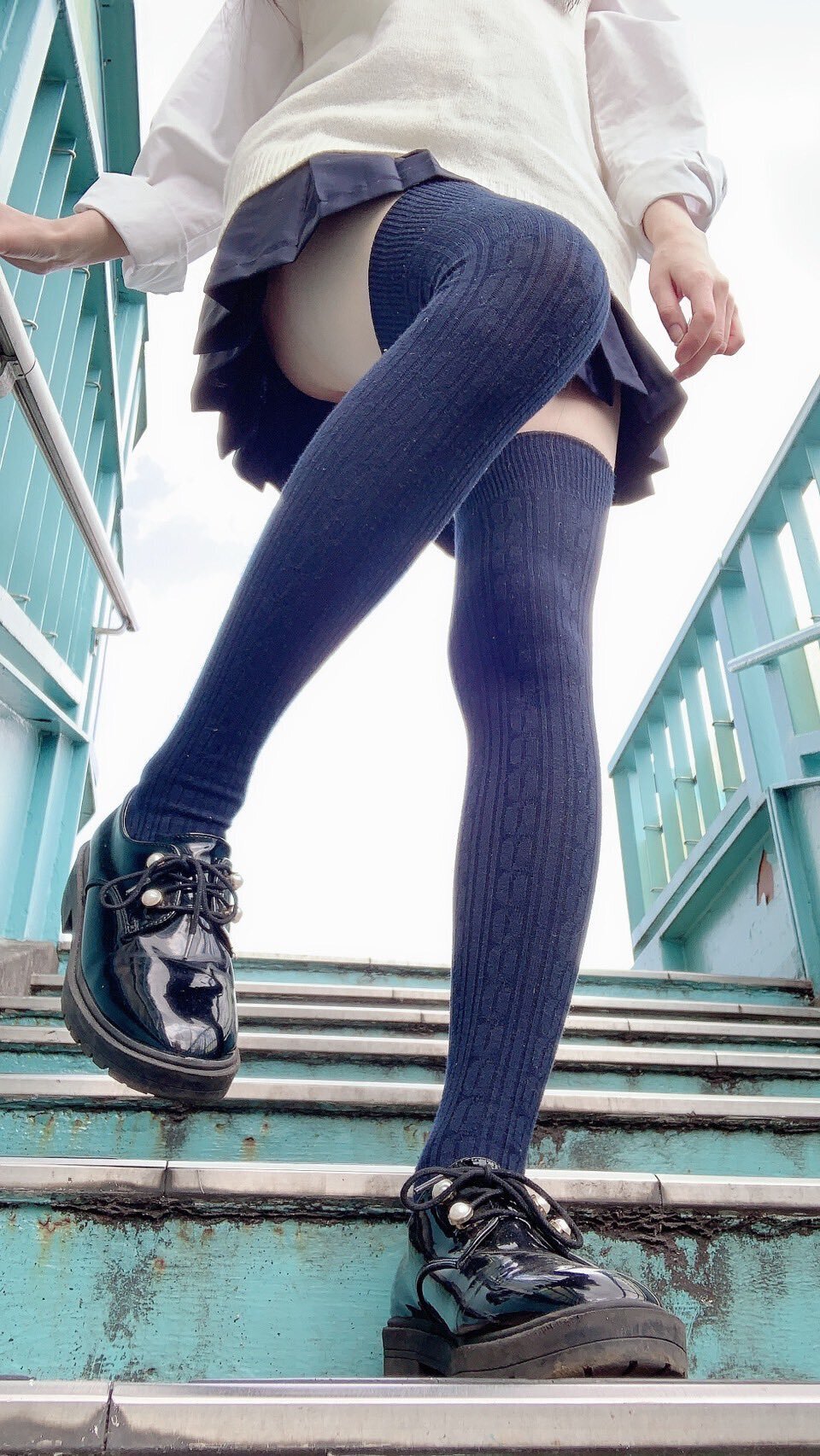 2022年9月の新作 | 絶対領域が僕をダメにする | OFUSE (オフセ)